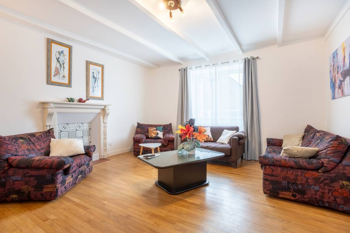 200 M² Maison De Vacances ∙ 5 Chambres ∙ 10 Personnes - Quimper