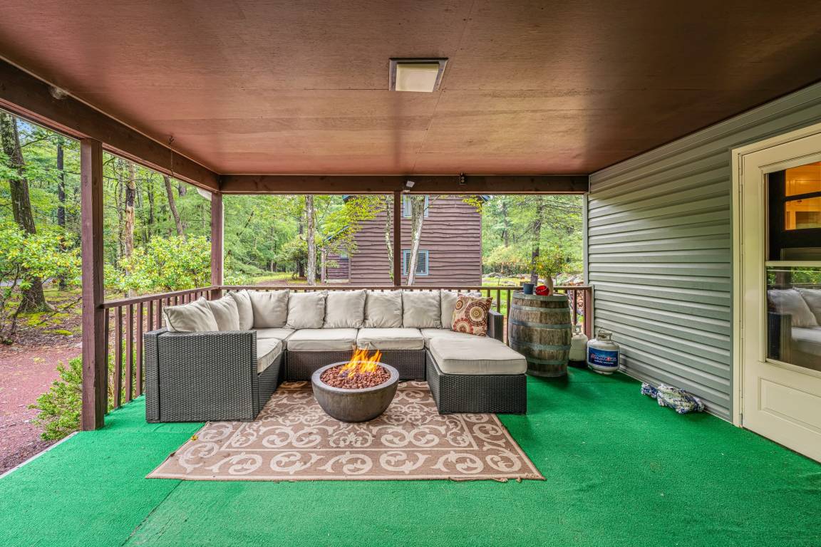 208 M² House ∙ 4 Bedrooms ∙ 12 Guests - Lake Harmony, PA