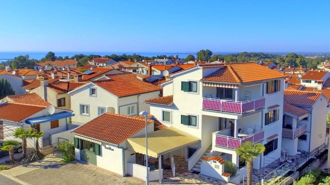 72 M² Ferienhaus ∙ 2 Schlafzimmer ∙ 5 Gäste - Funtana