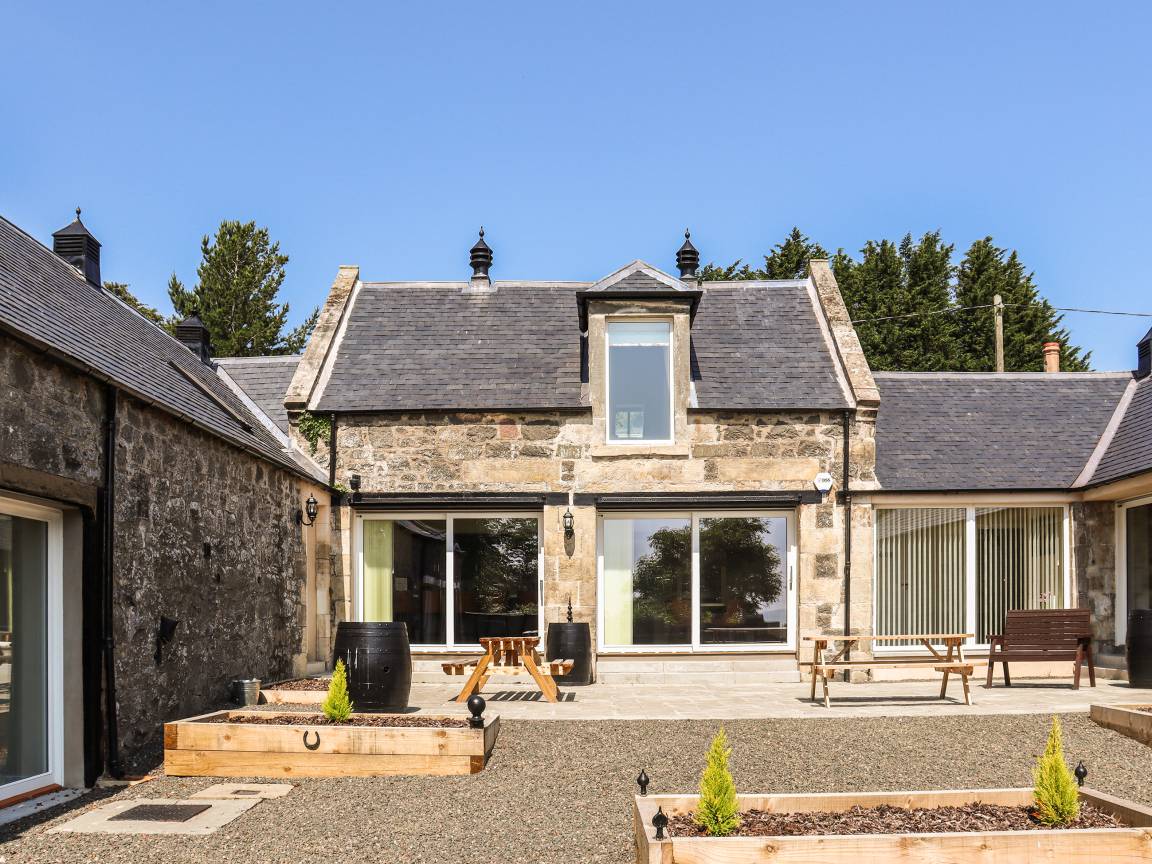 Cottage ∙ 5 Bedrooms ∙ 10 Guests - Fife