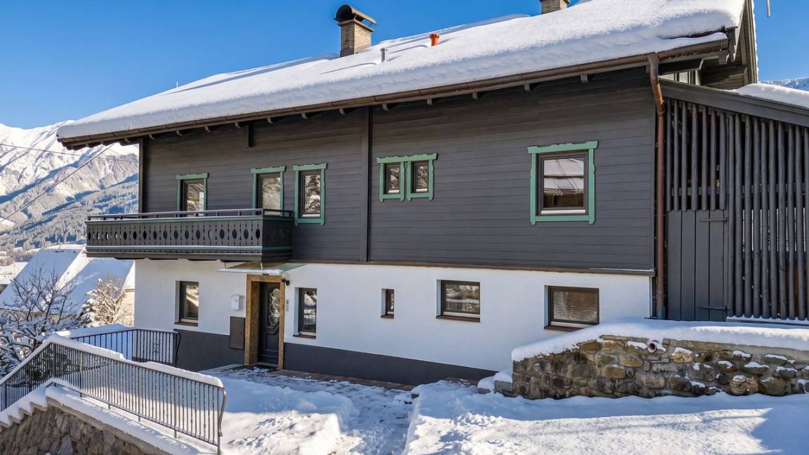 300 M² Ferienhaus ∙ 10 Schlafzimmer ∙ 19 Gäste - Mittersill