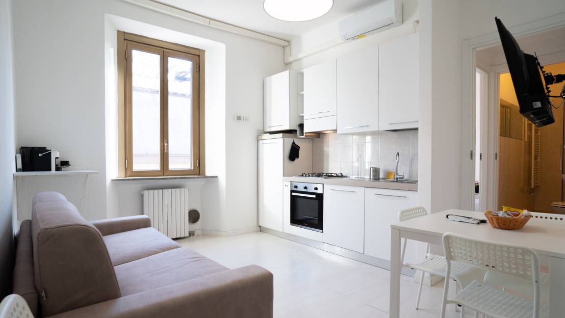45 M² Lägenhet ∙ 1 Sovrum ∙ 4 Gäster - Milan