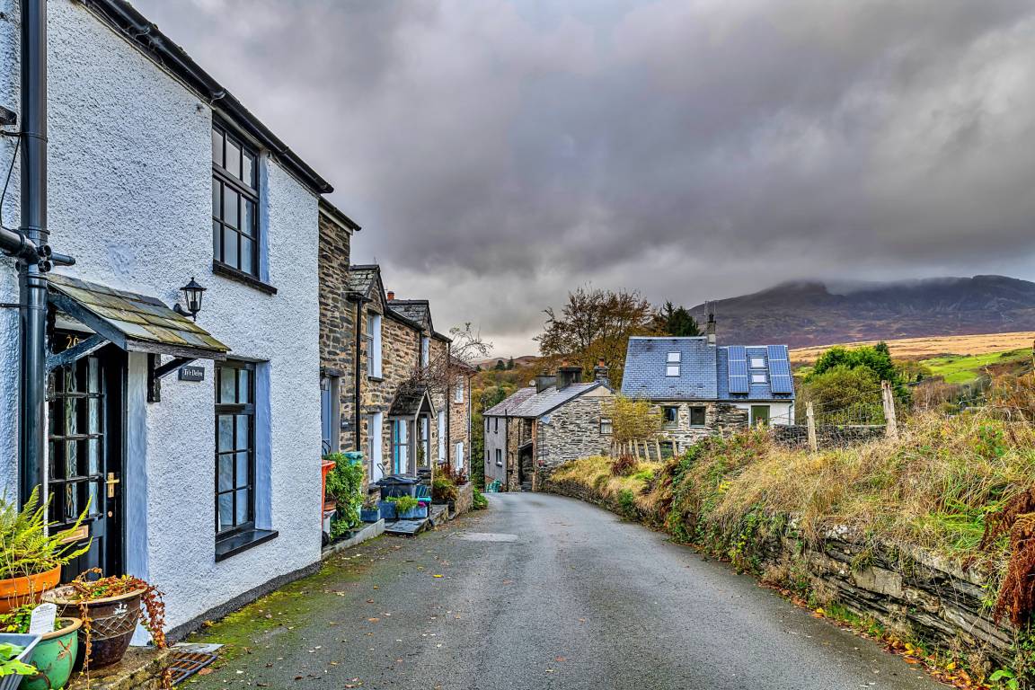110 M² Cottage ∙ 2 Bedrooms ∙ 5 Guests - Penrhyndeudraeth