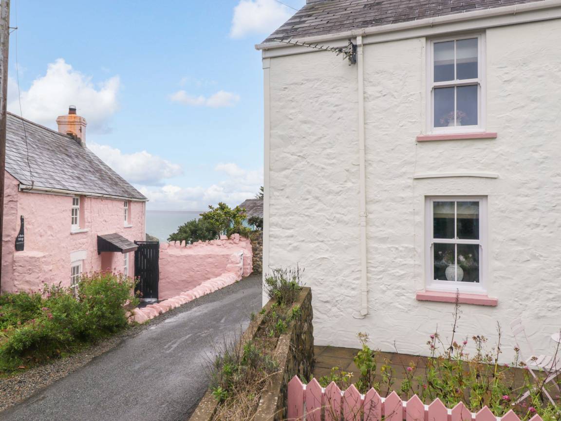 Cottage ∙ 2 Bedrooms ∙ 4 Guests - Solva