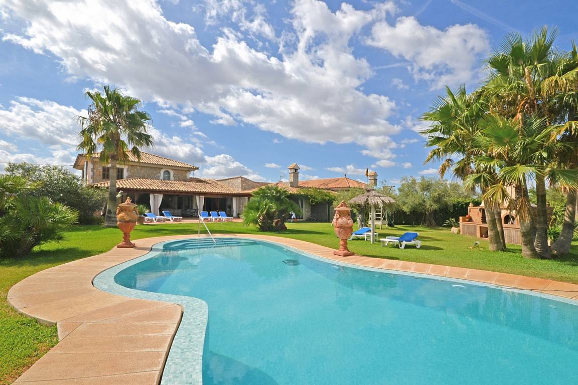 240 M² Casa Rural ∙ 6 Habitaciones ∙ 10 Huéspedes - Mallorca