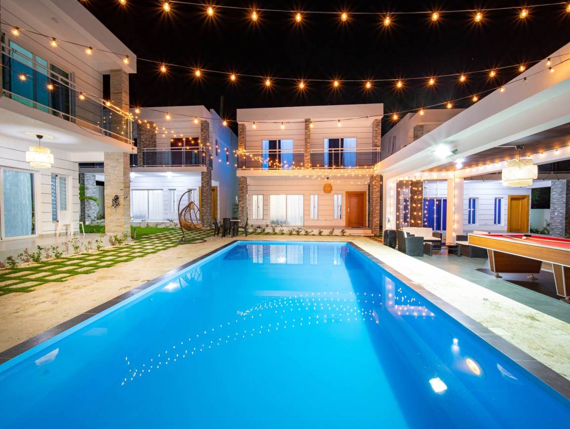 350 M² Villa ∙ 8 Bedrooms ∙ 16 Guests - Sosúa