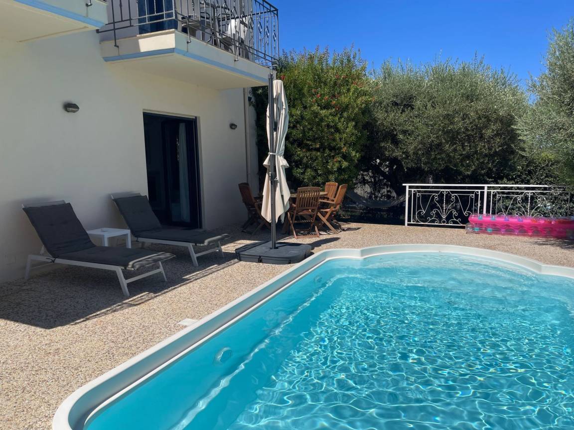 140 M² House ∙ 3 Bedrooms ∙ 6 Guests - Hersonissos