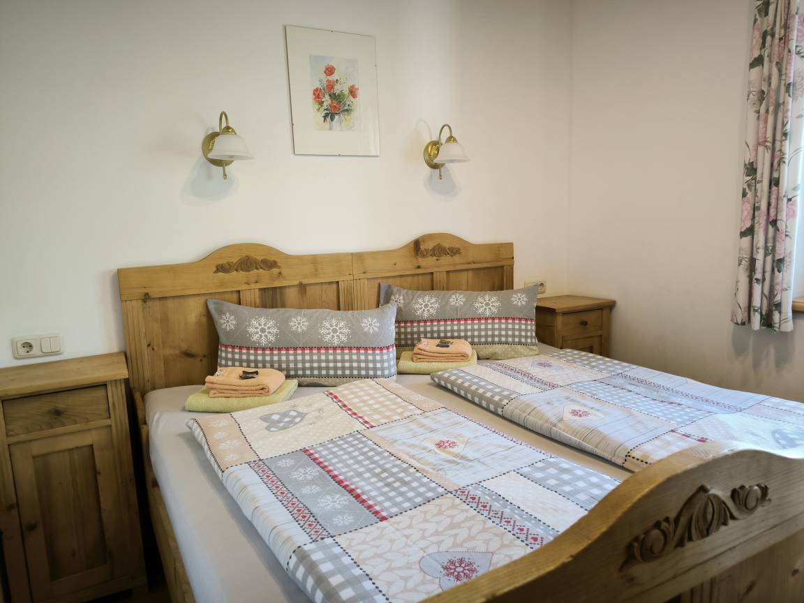 65 M² Ferienwohnung ∙ 2 Schlafzimmer ∙ 4 Gäste - Frasdorf