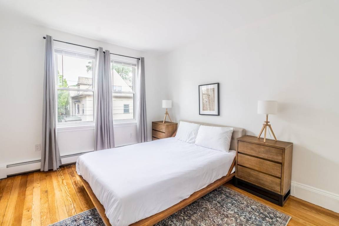 Private Room ∙ 1 Bedroom ∙ 1 Guest - Wellesley, MA