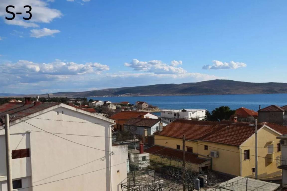 90 M² Apartment ∙ 4 Bedrooms ∙ 9 Guests - Starigrad