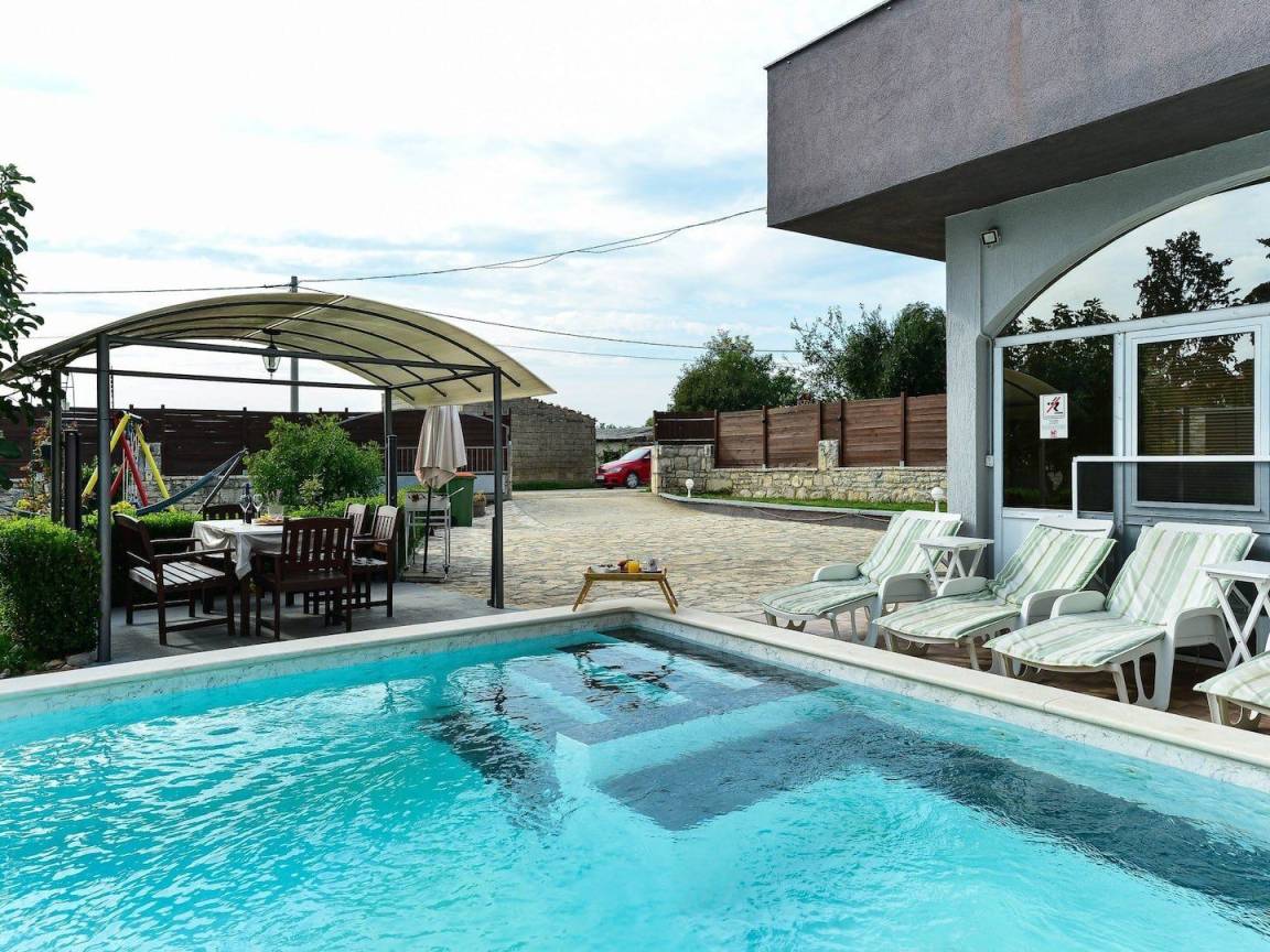 100 M² Ferienhaus ∙ 4 Schlafzimmer ∙ 10 Gäste - Sukošan