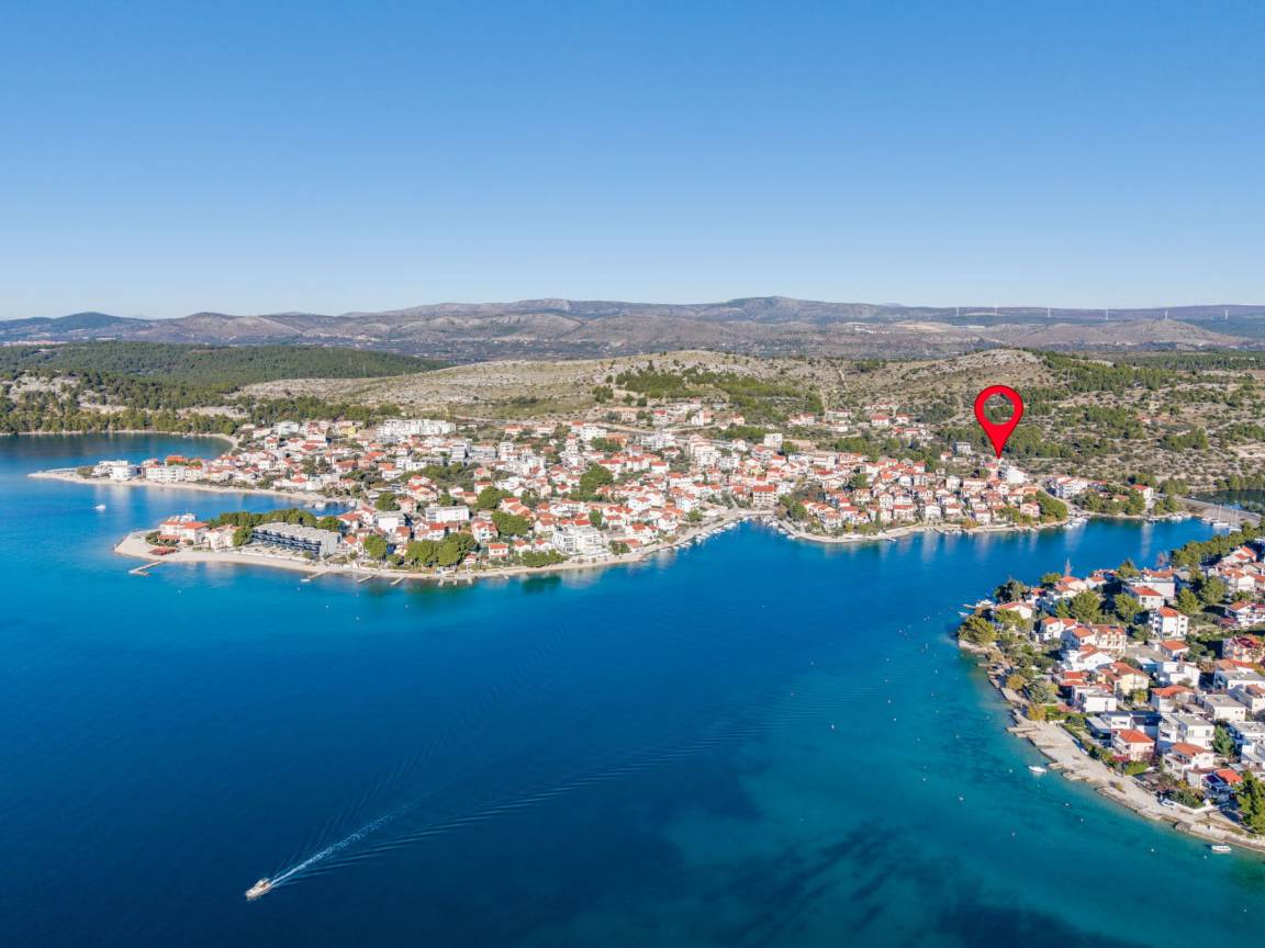 65 M² Ferienhaus ∙ 1 Schlafzimmer ∙ 5 Gäste - Šibenik