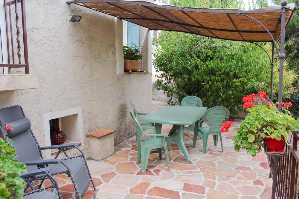 44 M² Gîte ∙ 1 Chambre ∙ 2 Personnes - Puget-Théniers