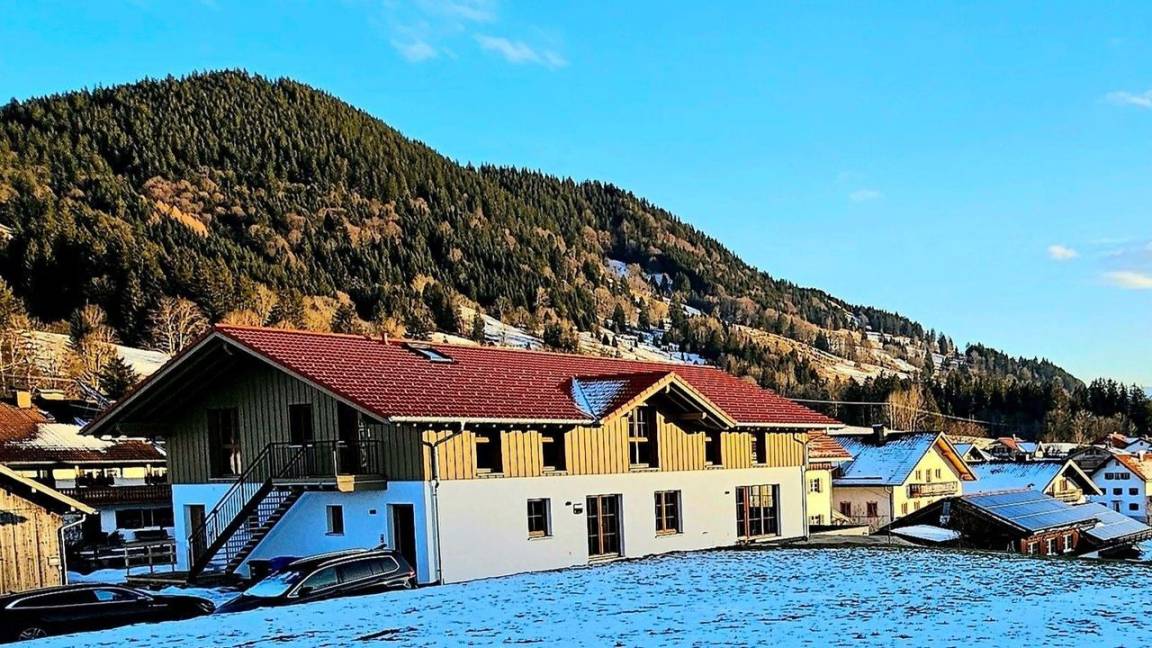 80 M² Ferienwohnung ∙ 1 Schlafzimmer ∙ 4 Gäste - Oberammergau