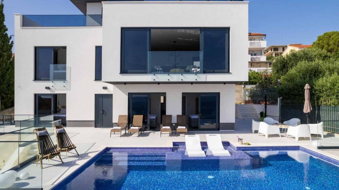 200 M² Villa ∙ 4 Schlafzimmer ∙ 9 Gäste - Maslinica