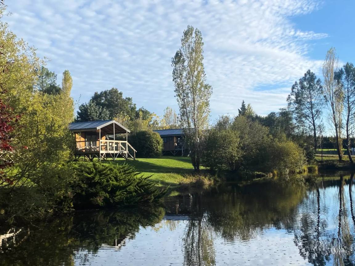 30 M² Chalet ∙ 2 Chambres ∙ 4 Personnes - Charente-Maritime