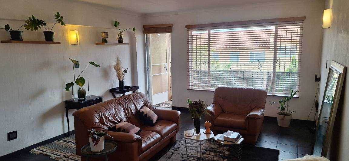 65 M² Apartment ∙ 2 Bedrooms ∙ 4 Guests - Randburg
