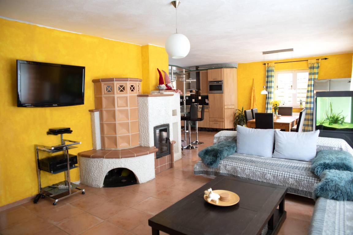 85 M² Ferienwohnung ∙ 1 Schlafzimmer ∙ 2 Gäste - Handeloh
