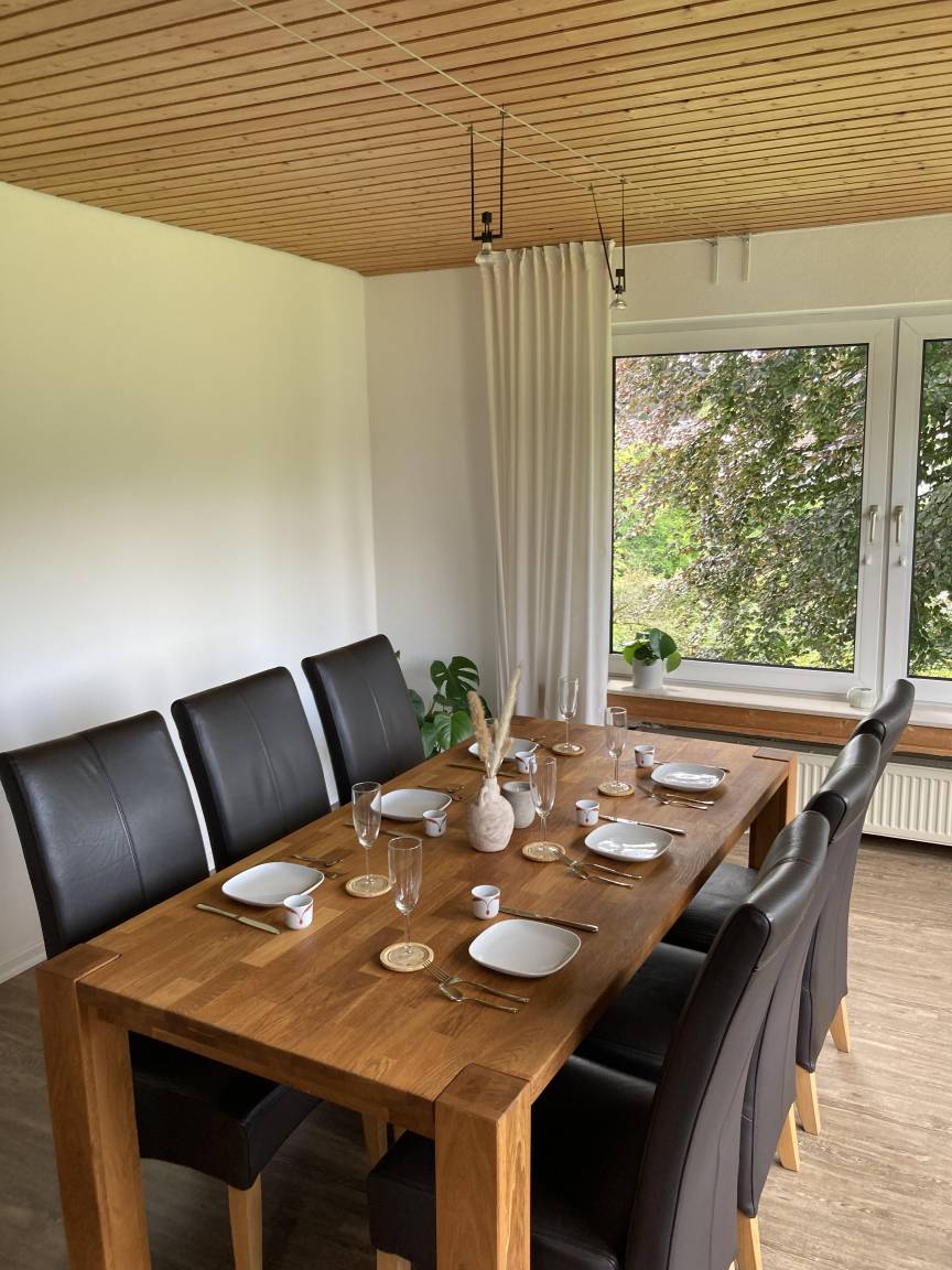 92 M² Ferienwohnung ∙ 2 Schlafzimmer ∙ 4 Gäste - Bad Iburg