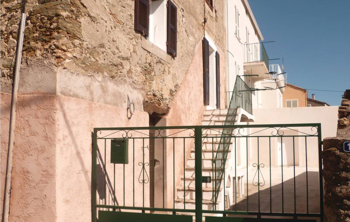 56 M² Apartment ∙ 2 Bedrooms ∙ 4 Guests - Bastia
