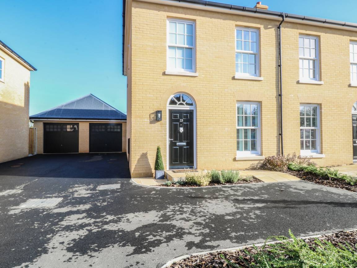 Cottage ∙ 3 Bedrooms ∙ 4 Guests - Norwich
