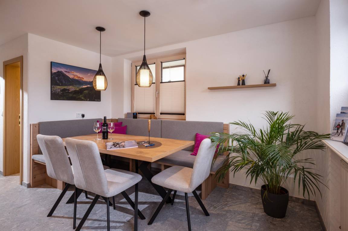 70 M² Apartment ∙ 1 Bedroom ∙ 4 Guests - Pertisau