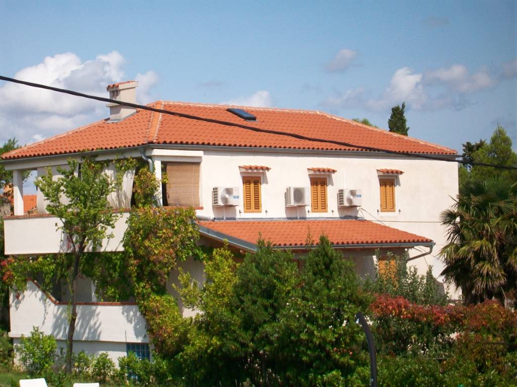 44 M² Apartment ∙ 2 Bedrooms ∙ 4 Guests - Nerezine