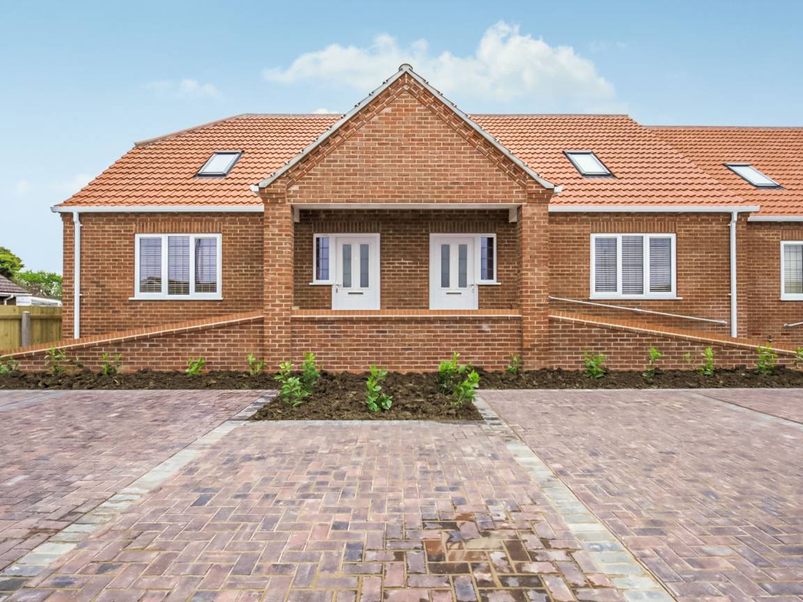 Cottage ∙ 2 Bedrooms ∙ 4 Guests - Mablethorpe