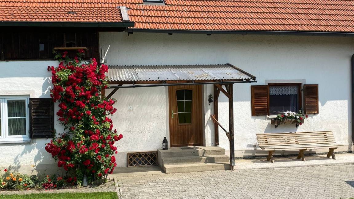 75 M² Ferienhaus ∙ 3 Schlafzimmer ∙ 6 Gäste - Laufen