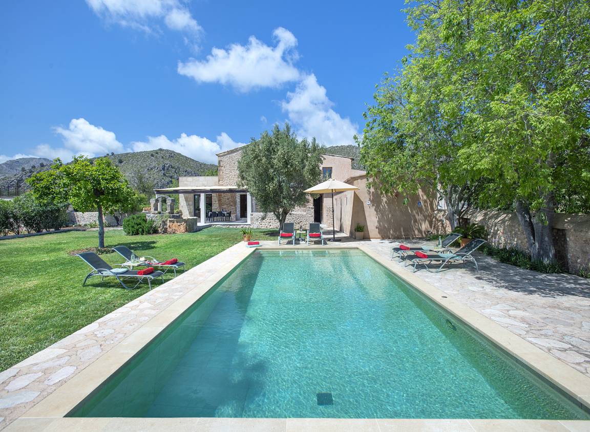184 M² Villa ∙ 3 Bedrooms ∙ 6 Guests - Port de Pollença