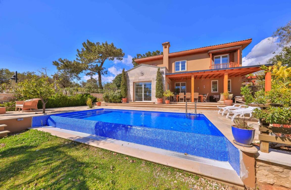 1800 M² Villa ∙ 3 Bedrooms ∙ 6 Guests - İslamlar