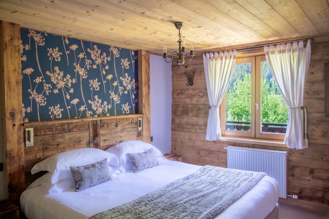 18 M² Chambre D'hôtes ∙ 1 Chambre ∙ 2 Personnes - Châtel