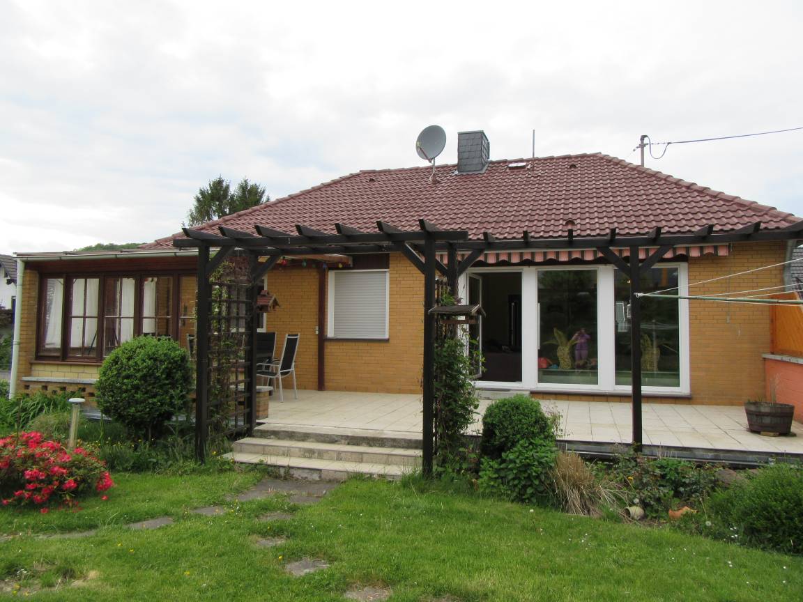 117 M² Ferienwohnung ∙ 4 Schlafzimmer ∙ 8 Gäste - Bad Honnef