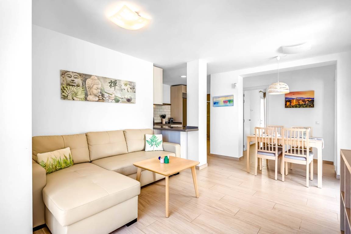 65 M² Huis ∙ 2 Slaapkamers ∙ 4 Gasten - Fuengirola