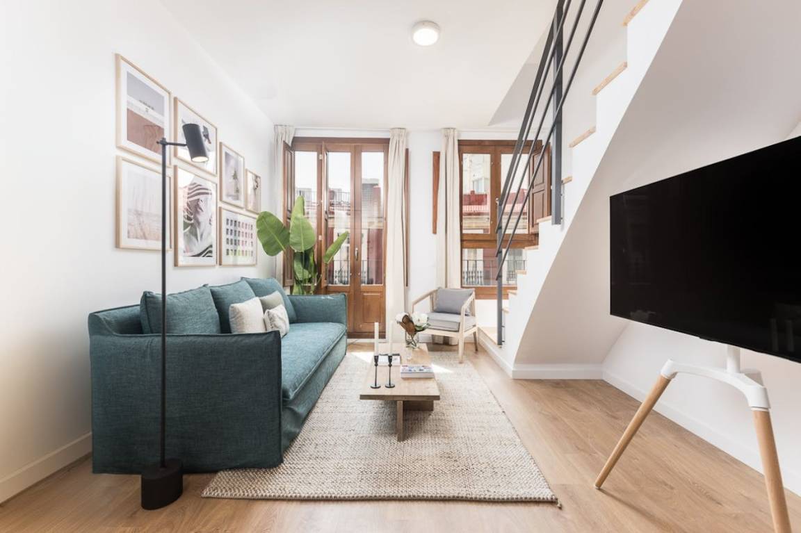 78 M² Apartamento ∙ 3 Habitaciones ∙ 6 Huéspedes - Valencia