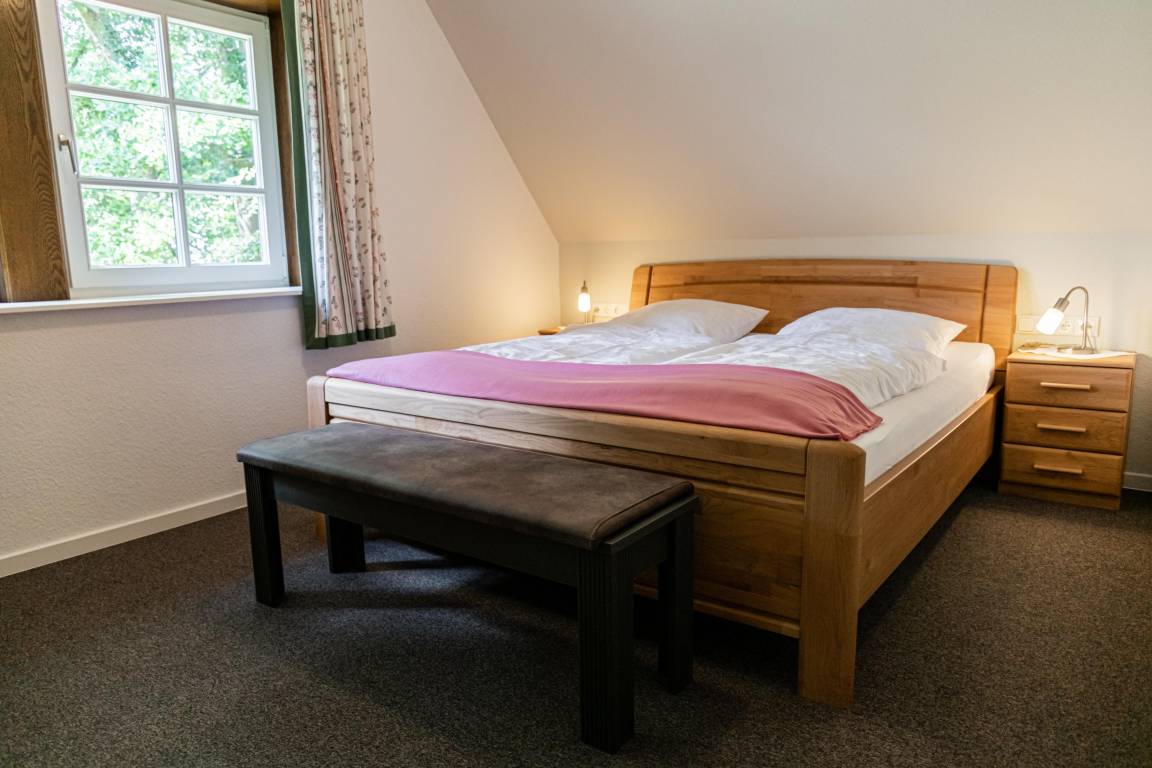 51 M² Ferienwohnung ∙ 1 Schlafzimmer ∙ 4 Gäste - Bispingen