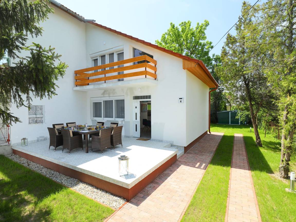 80 M² Ferienhaus ∙ 2 Schlafzimmer ∙ 5 Gäste - Balatonlelle