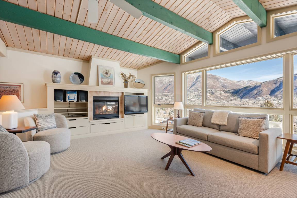 87 M² Condo ∙ 2 Bedrooms ∙ 6 Guests - Aspen, CO