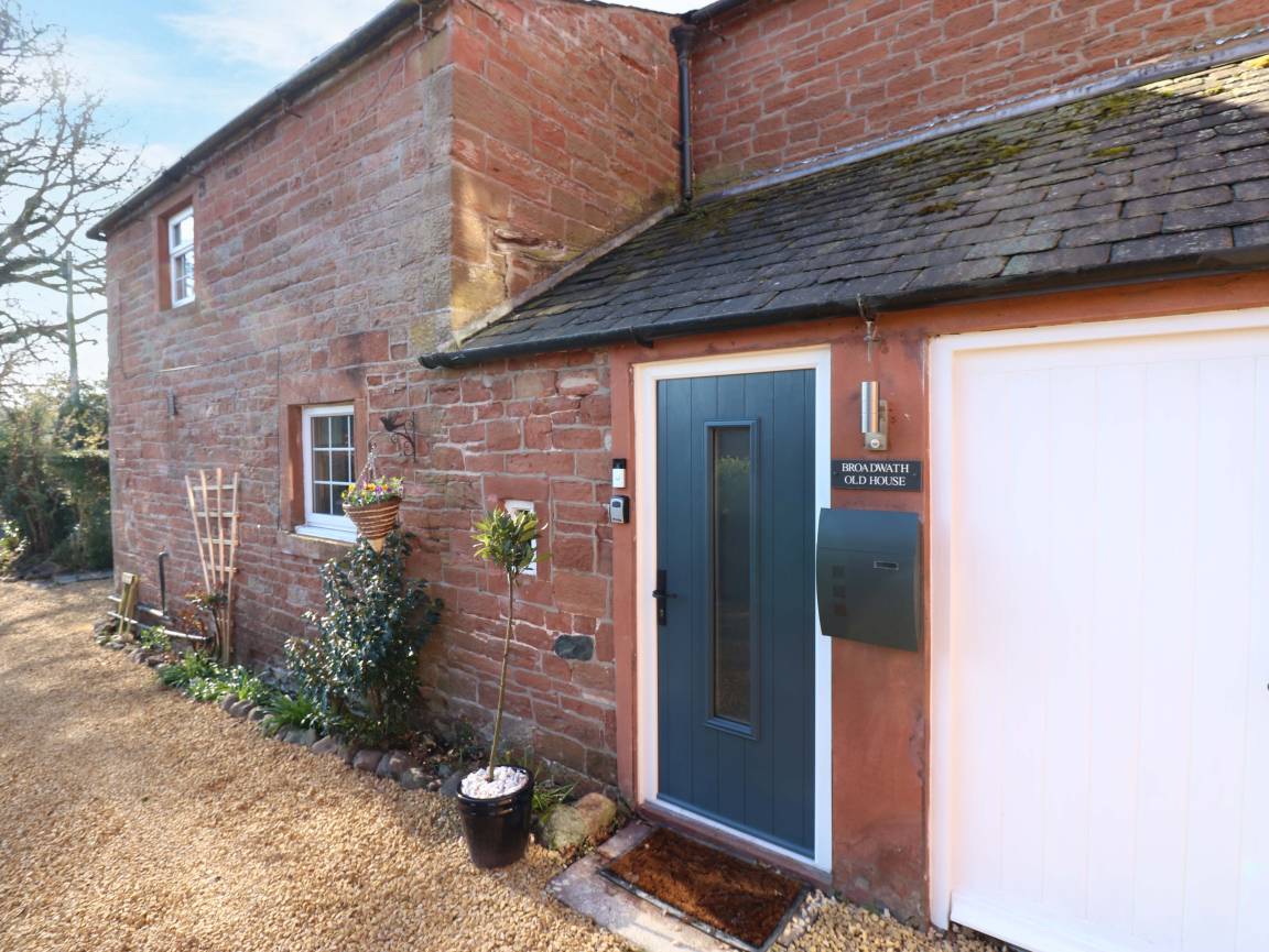 Cottage ∙ 3 Bedrooms ∙ 6 Guests - Carlisle