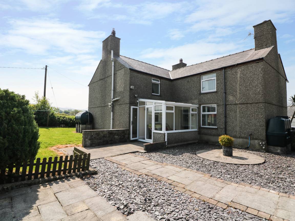 Cottage ∙ 4 Bedrooms ∙ 7 Guests - Caernarfon