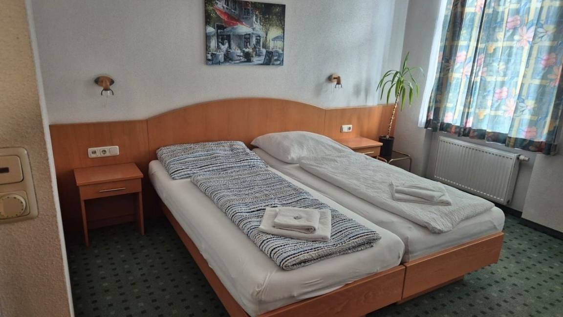12 M² Hotel ∙ 2 Guests - Saint Pölten