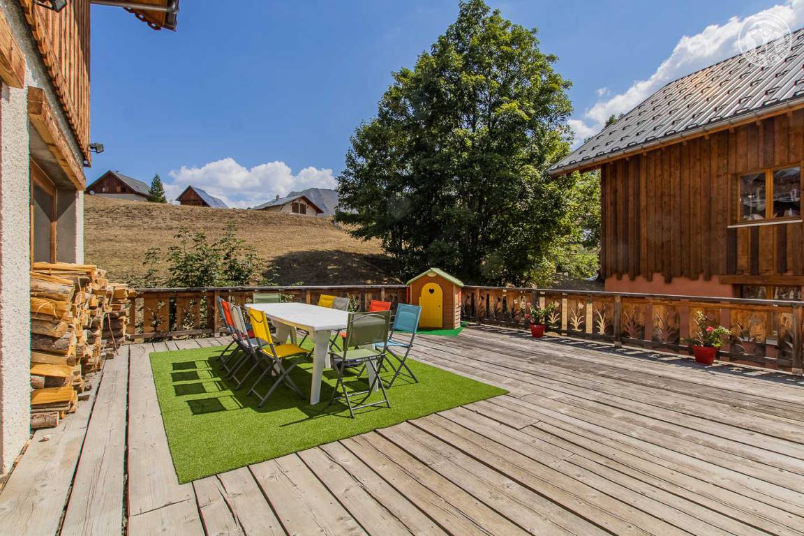 123 M² Gîte ∙ 3 Bedrooms ∙ 10 Guests - Albiez-Montrond