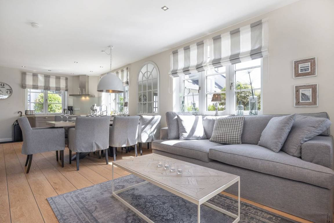 136 M² Ferienhaus ∙ 4 Schlafzimmer ∙ 7 Gäste - Sylt