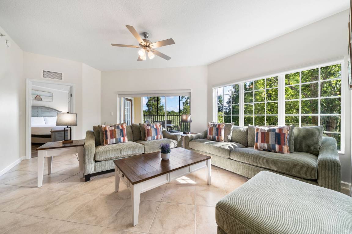 Condo ∙ 2 Bedrooms ∙ 4 Guests - Old Town, Kissimmee