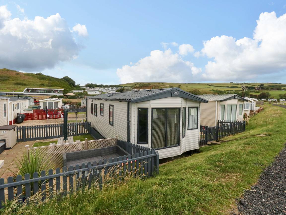 Cottage ∙ 2 Bedrooms ∙ 4 Guests - Bridport