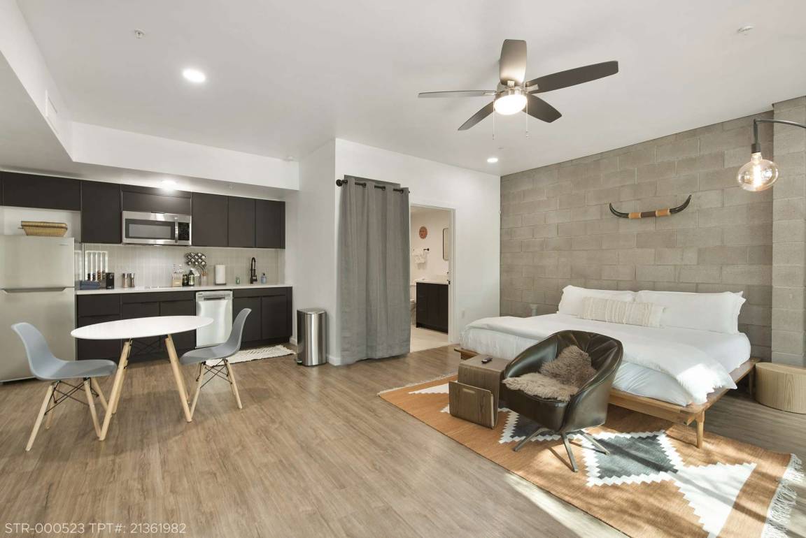 Apartment ∙ 1 Bedroom ∙ 2 Guests - Tempe, AZ