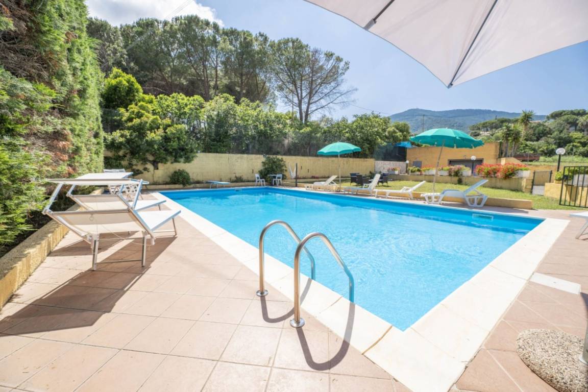 180 M² Villa ∙ 4 Schlafzimmer ∙ 8 Gäste - Marciana Marina