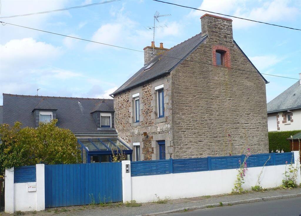 150 M² Maison De Vacances ∙ 4 Chambres ∙ 8 Personnes - Saint-Brieuc