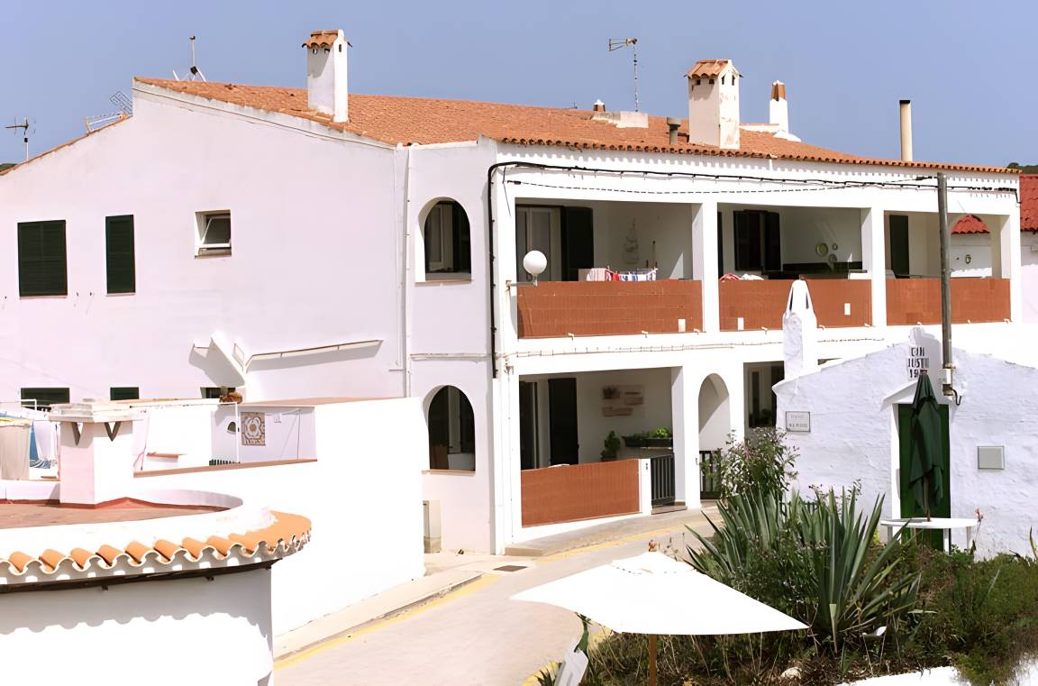 75 M² Apartamento ∙ 2 Habitaciones ∙ 4 Huéspedes - Mahón