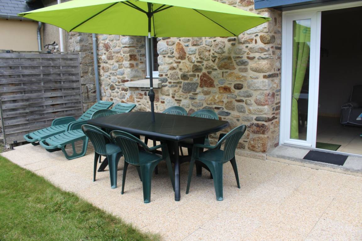 65 M² House ∙ 3 Bedrooms ∙ 5 Guests - Dol-de-Bretagne